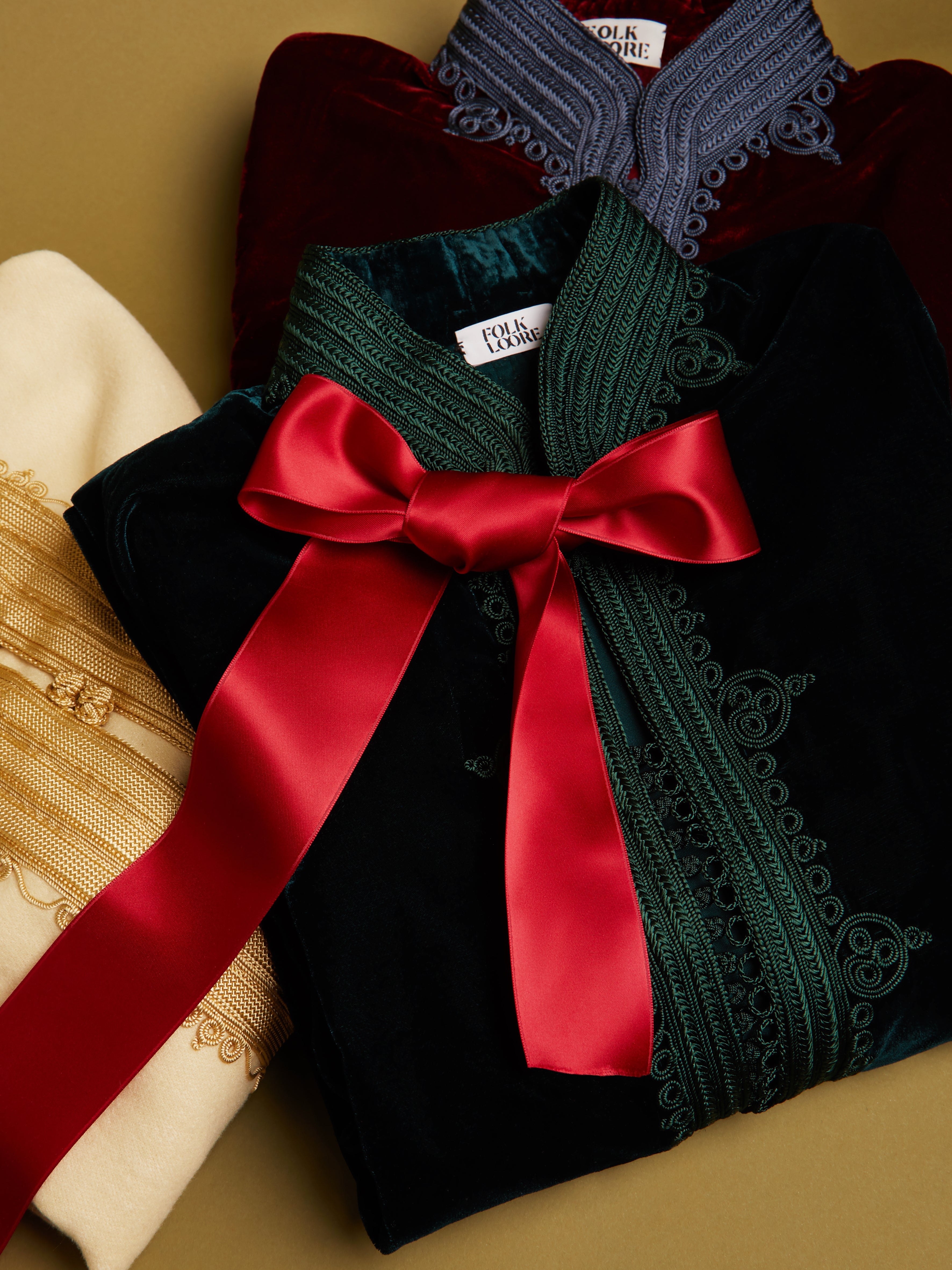 Folkloore Every hundred steps the world changes