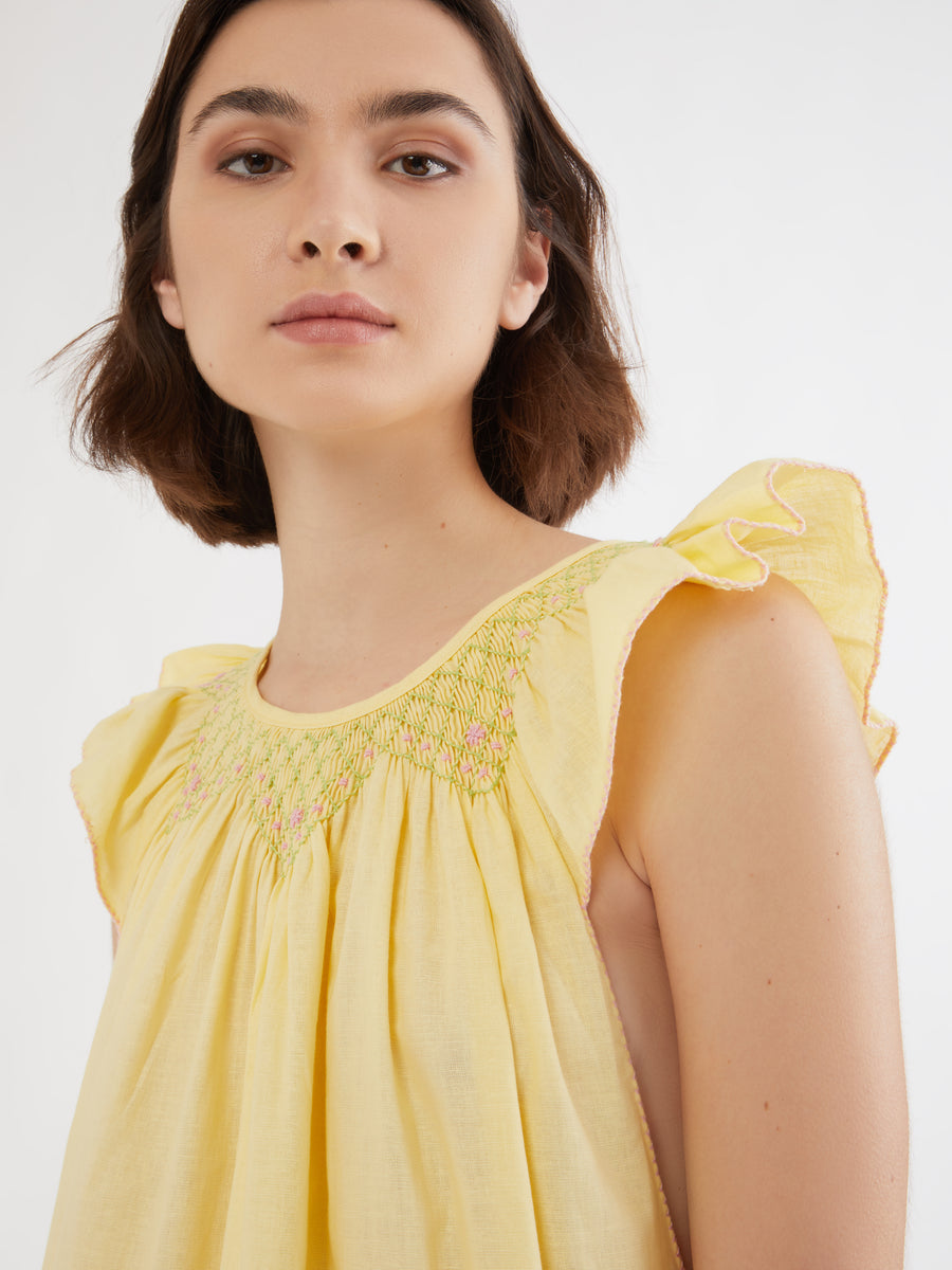 Folkloore Every hundred steps the world changes