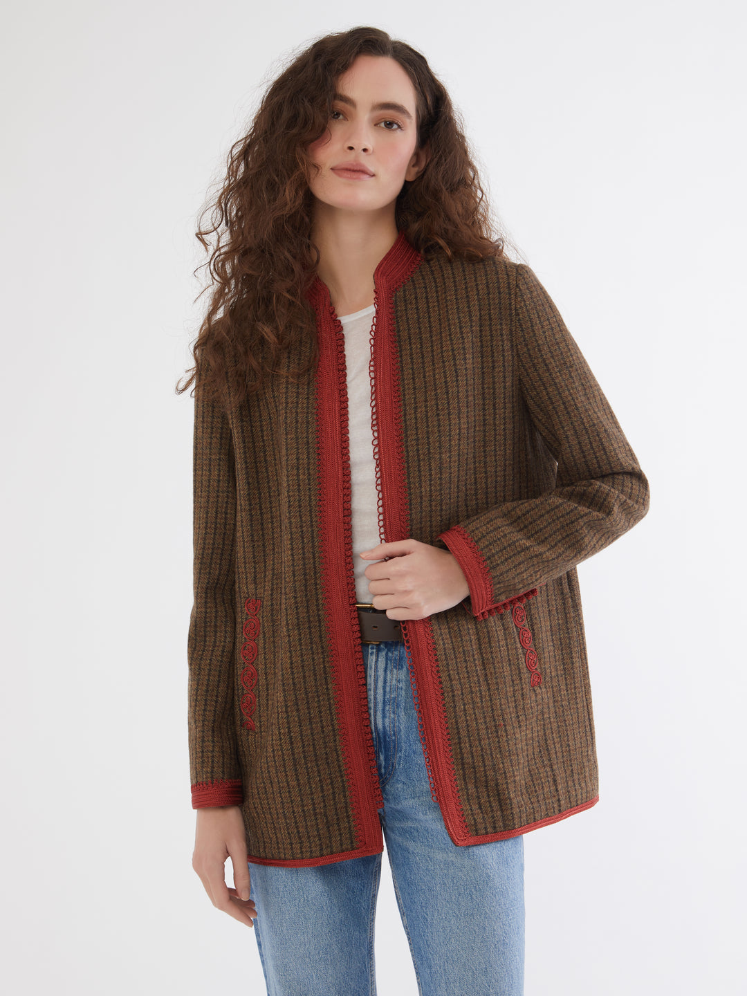 Folkloore Every hundred steps the world changes